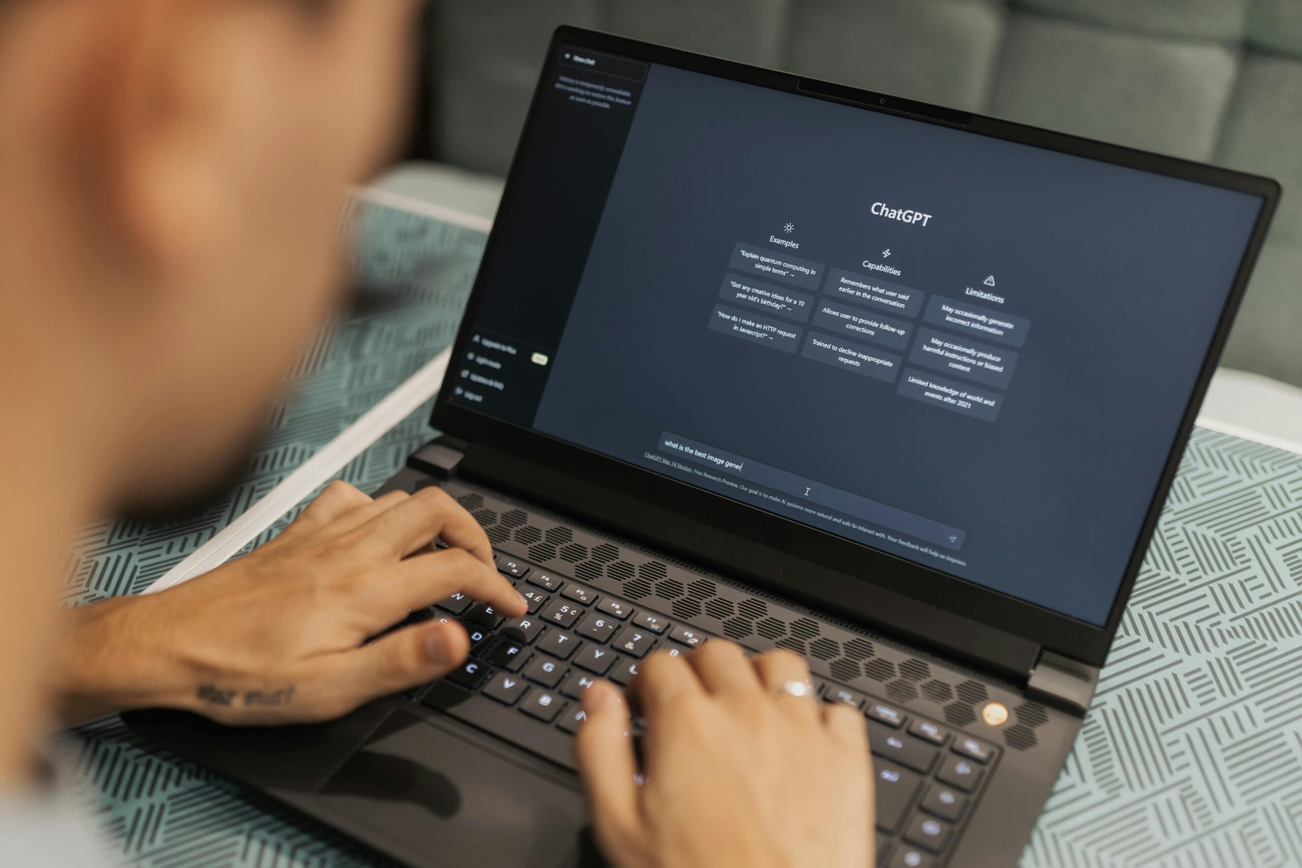 How to Use ChatGPT to Find Clients Fast - STMORO.COM